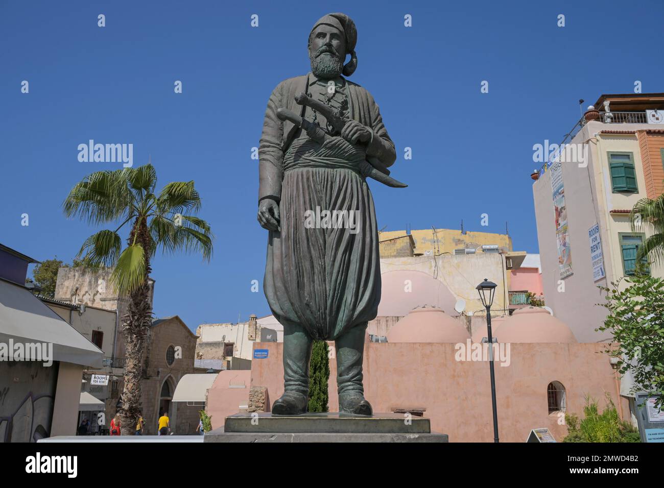 Statue Freedom Fighter Anagnostis Mantakas, Mitropolis Square, Evraiki ...