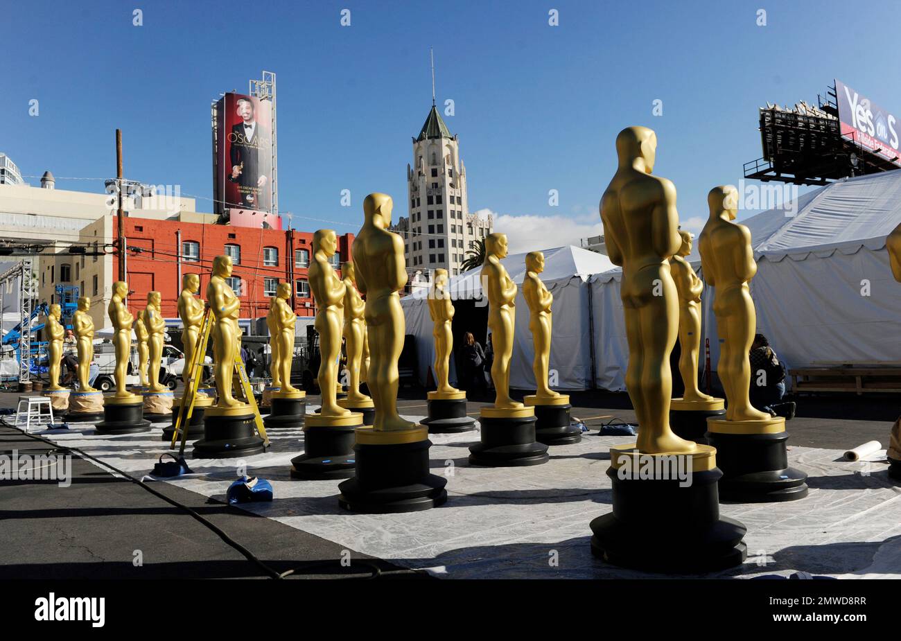 Oscar statues to be used for Sunday's 89th Academy Awards red carpet ...