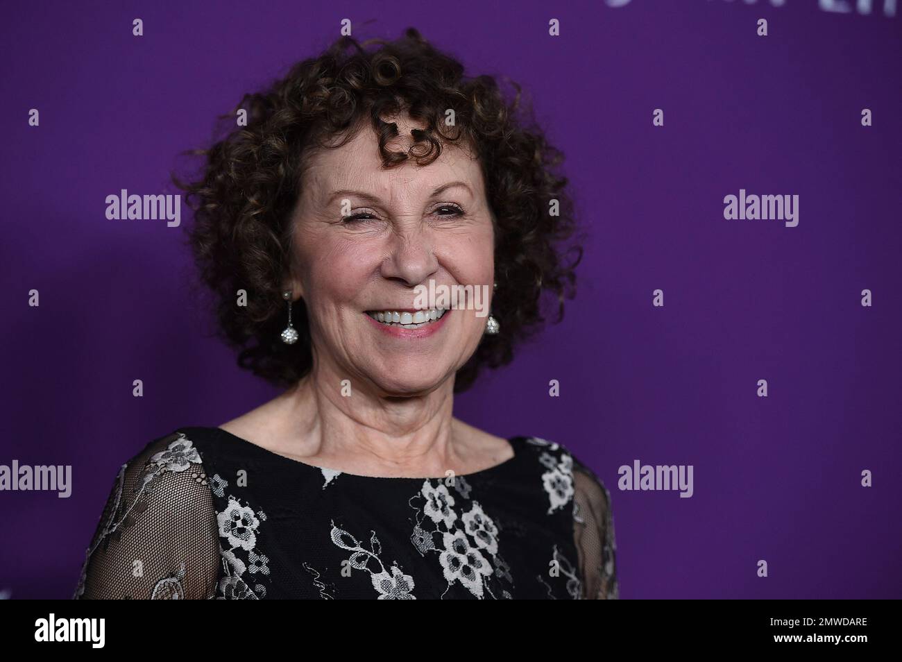 Rhea Perlman arrives at the 19th Annual Costume Designers Guild Awards ...