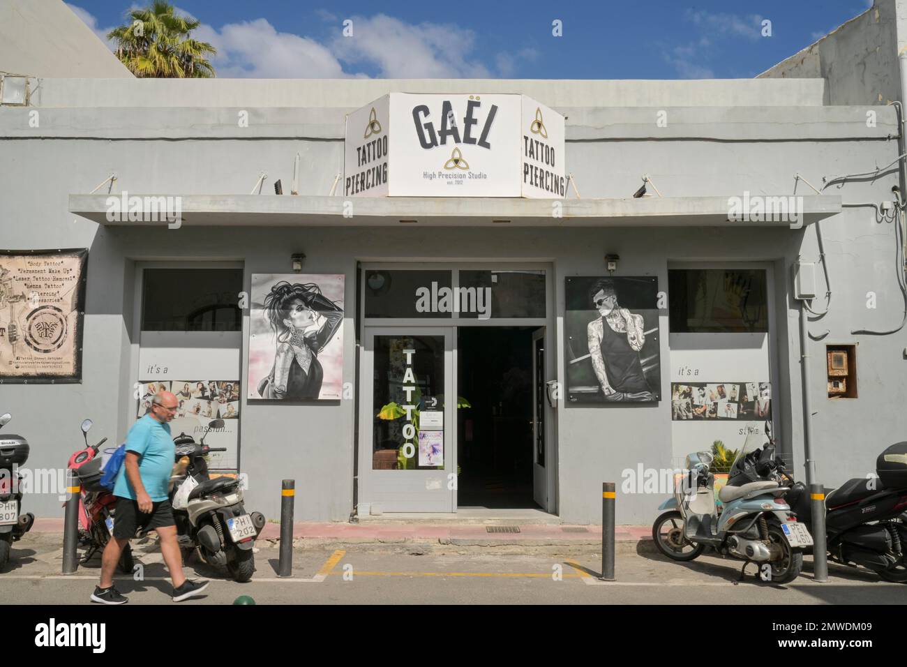 Tattoo Studio, Rethymno, Crete, Greece Stock Photo - Alamy