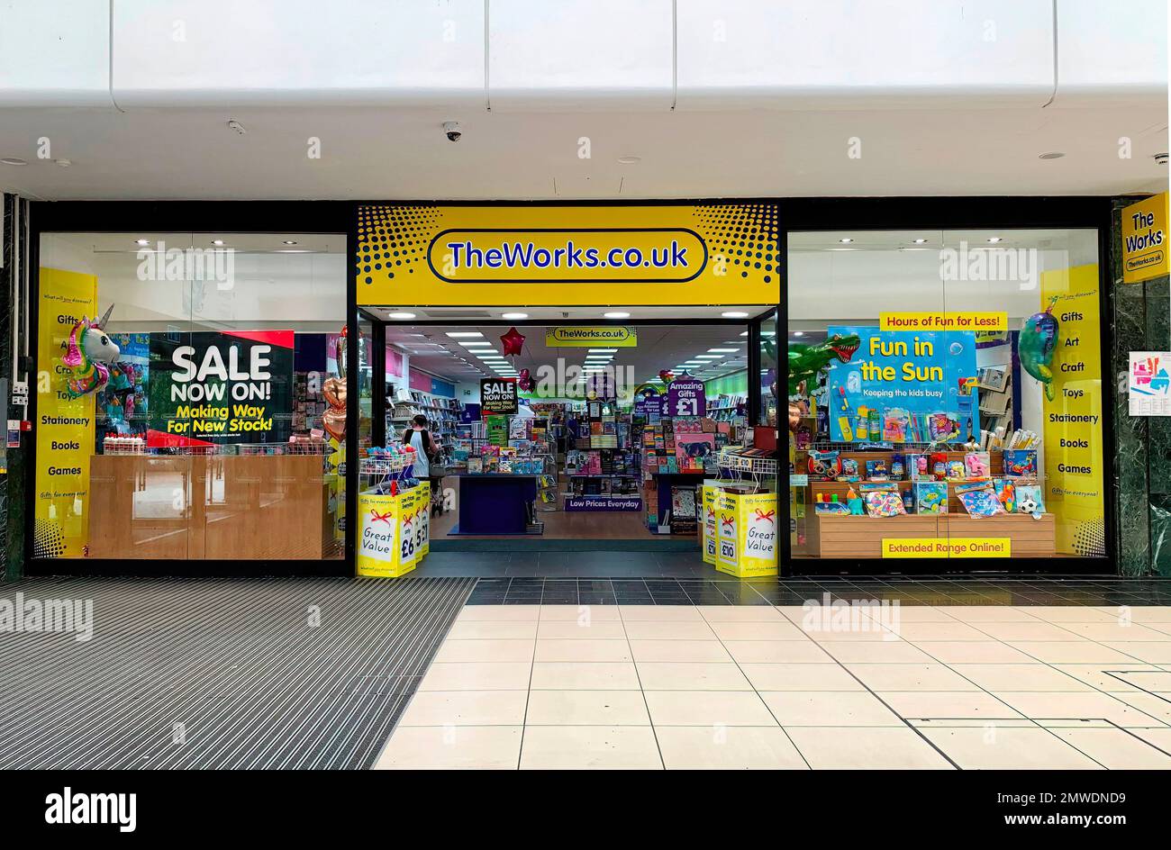 The facade of the TheWorks.co.uk retail store in Chelmsford town center ...