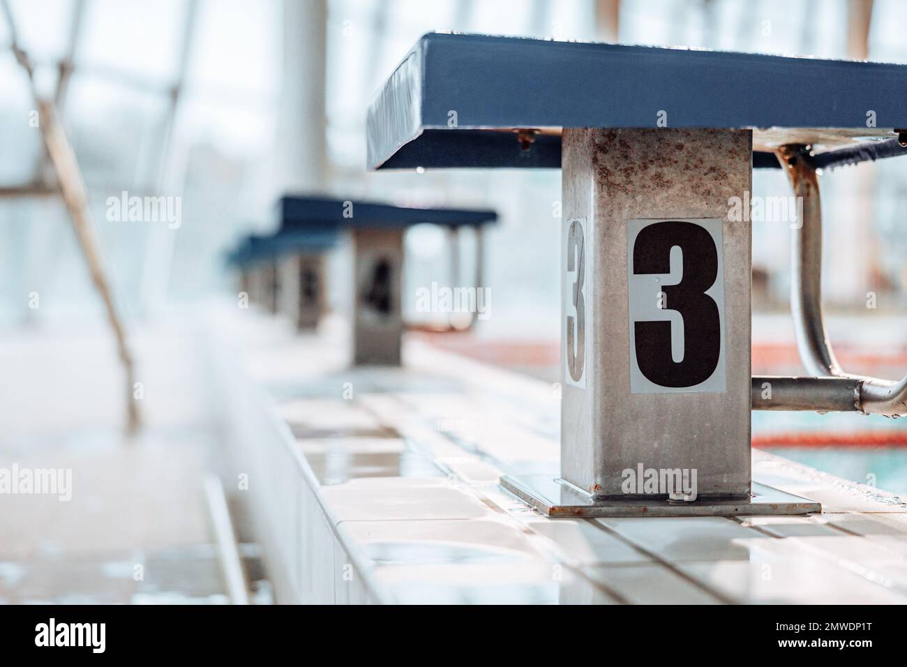 Starting blocks pool hi-res stock photography and images - Alamy