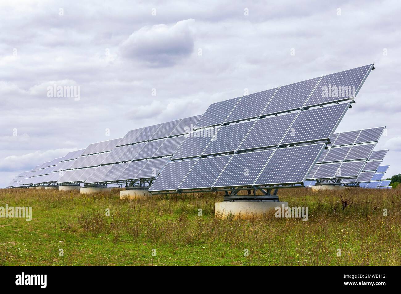 Solar park, photovoltaic system, solar modules, Gut Erlasee solar park ...