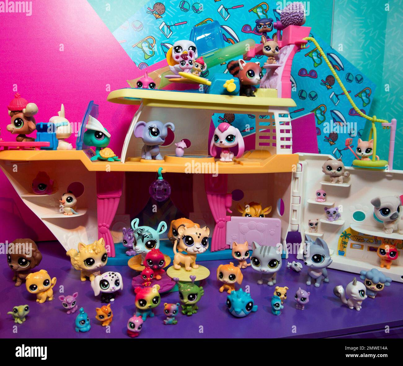 IMAGE DISTRIBUTED FOR HASBRO - Adventures and surprises await LITTLEST ...