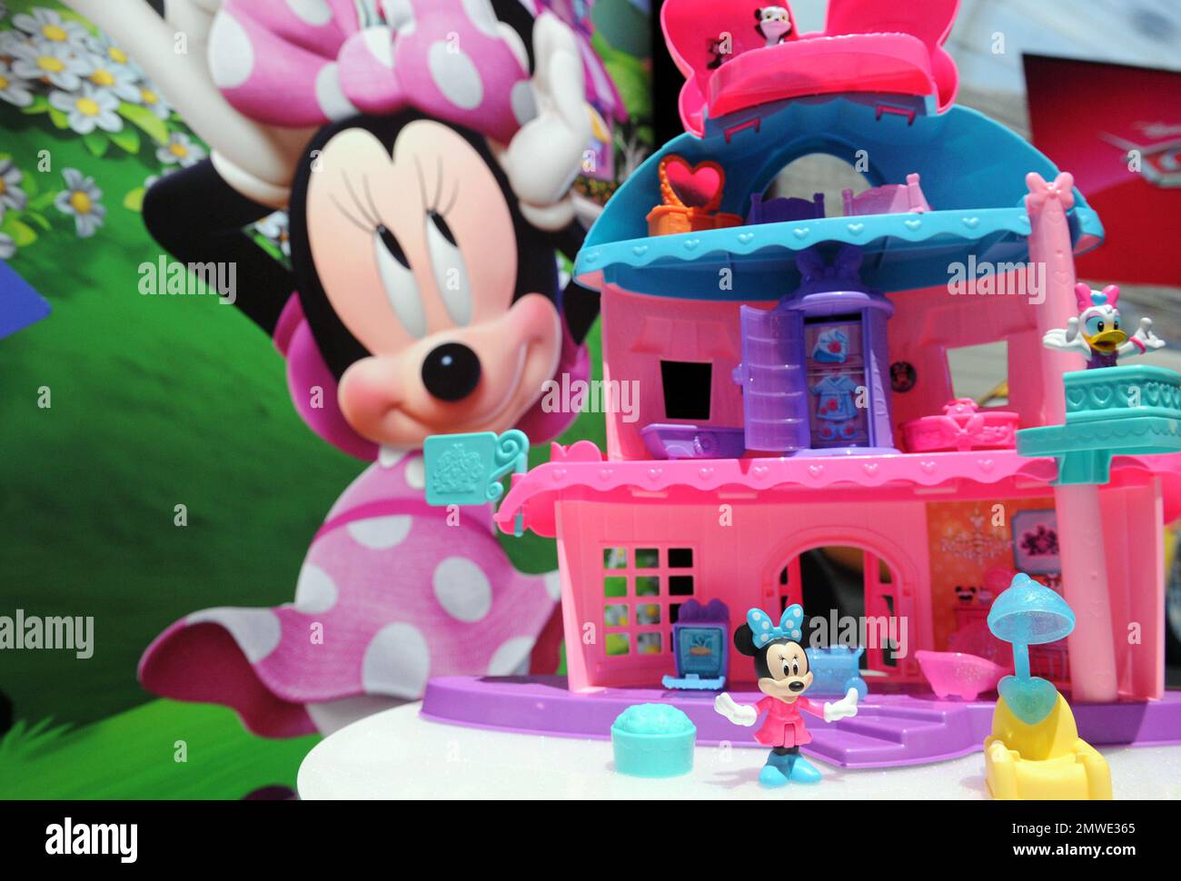 Mattel showcases the Disney Minnie Happy Helpers Headquarters Playset ...