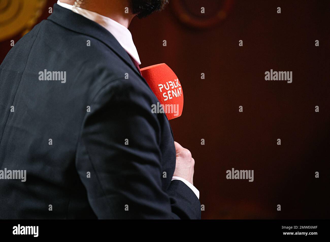 Tv public senat hi-res stock photography and images - Alamy