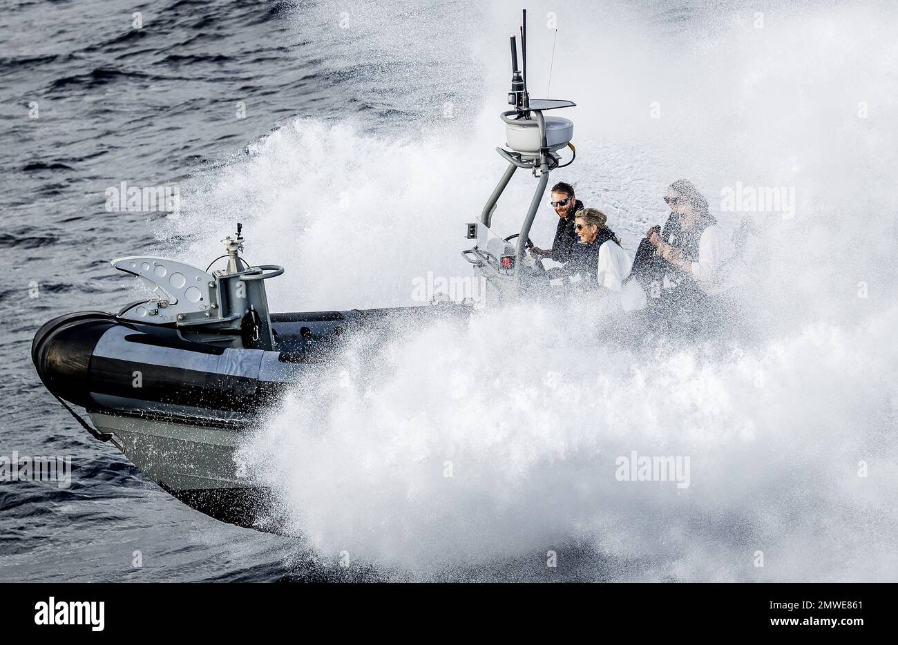 ARUBA - King Willem-Alexander, Queen Maxima and Princess Amalia sail in ...