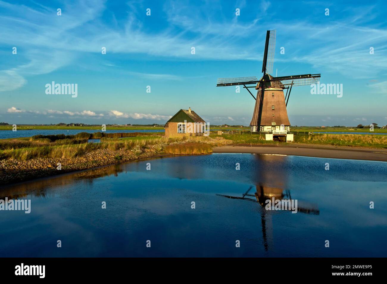 Windmill De Traanroeier, Het Noorden Molen, Texel, Netherlands Stock ...