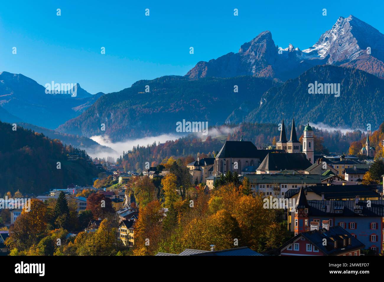 Collegiate church with double tower and parish church, Berchtesgaden ...