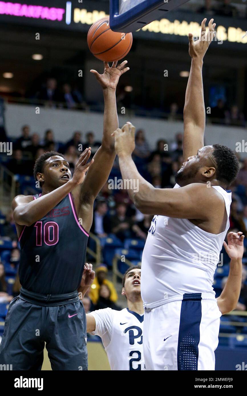 Virginia Tech's Justin Bibbs (10) plays against Pittsburgh during an ...
