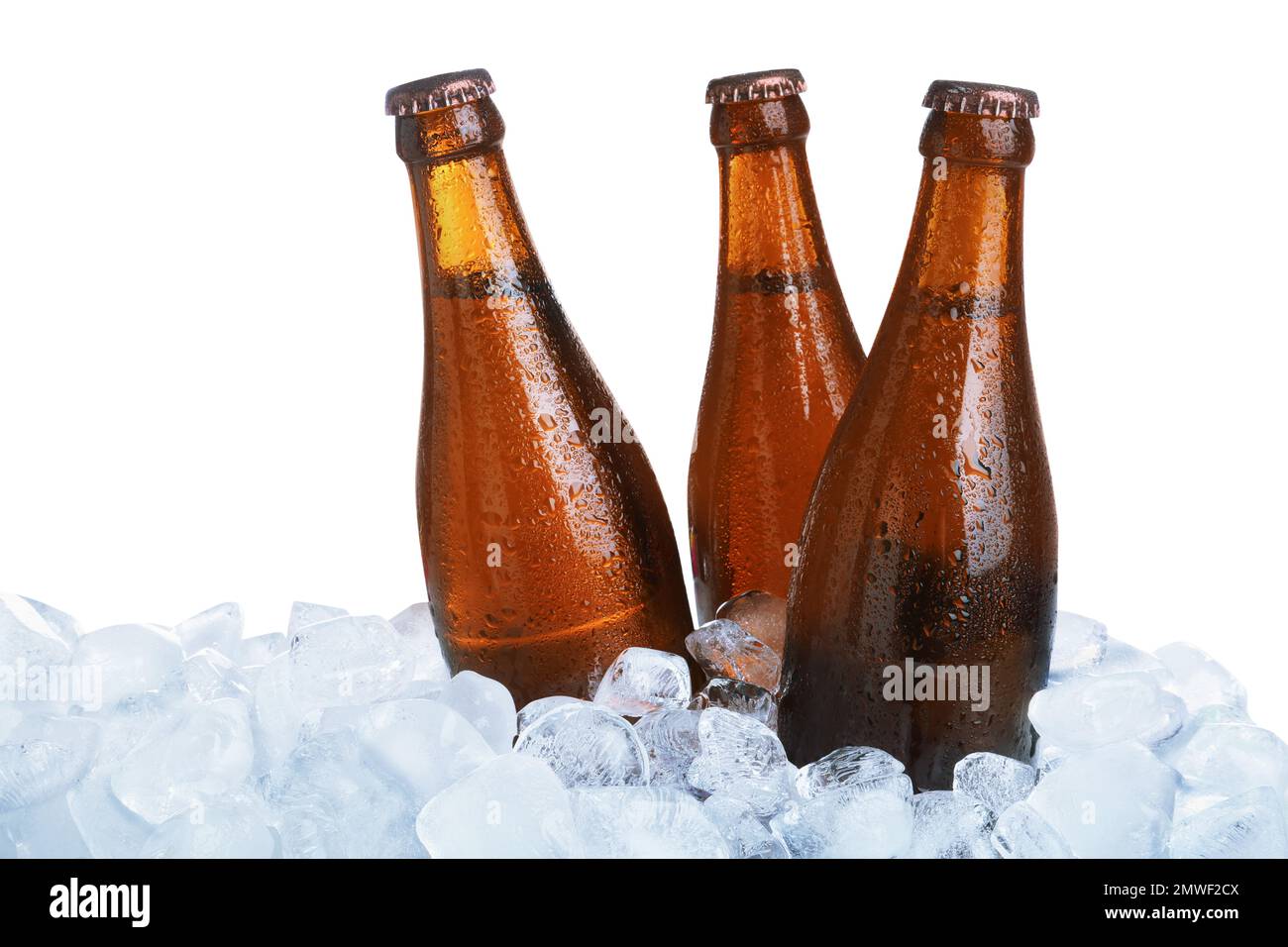 Bottles beer ice cubes hi-res stock photography and images - Alamy