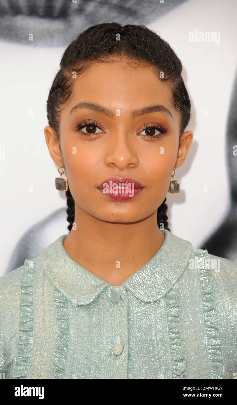 Yara Shahidi arrives at the 48th annual NAACP Image Awards at the ...