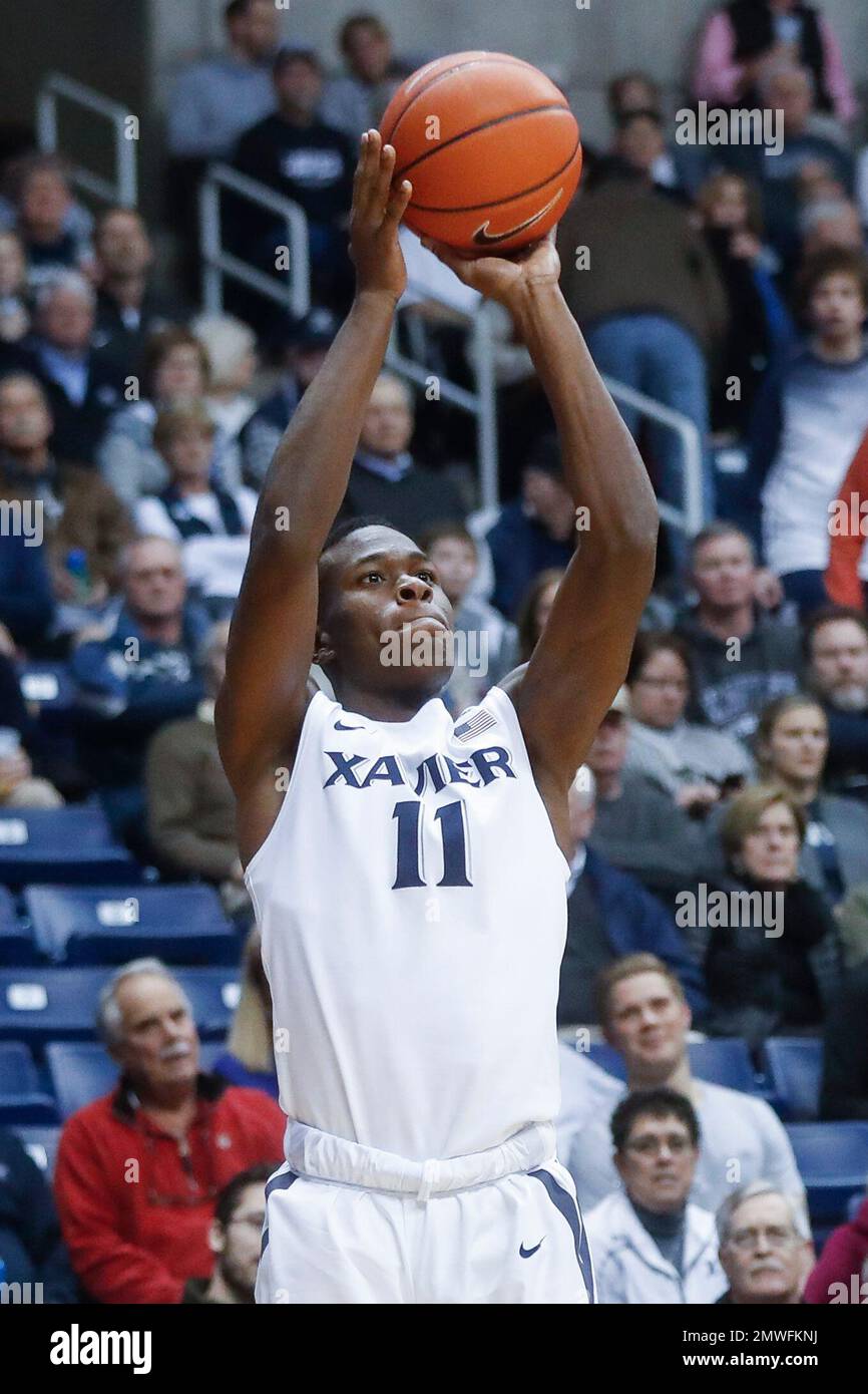 Xavier's Malcolm Bernard shoots in the first half of an NCAA college ...