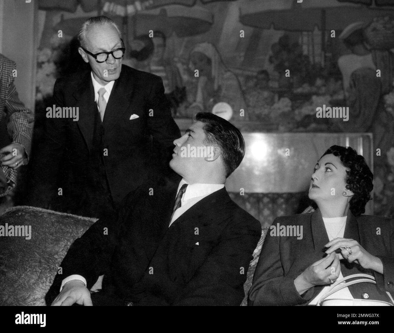 Don Cockell arrived from New York aboard the liner Queen Mary on May 30 ...