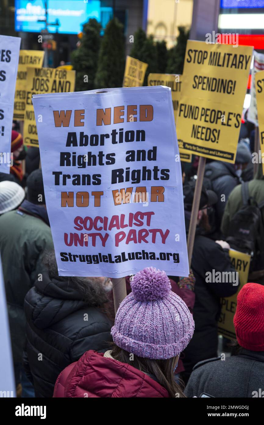 Peace activists and anti-militarists looking for negotiations in ...