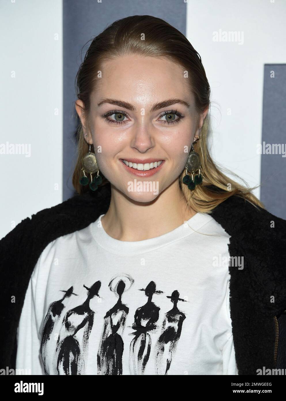 Actress AnnaSophia Robb attends the premiere of HBO's "Girls" sixth and ...