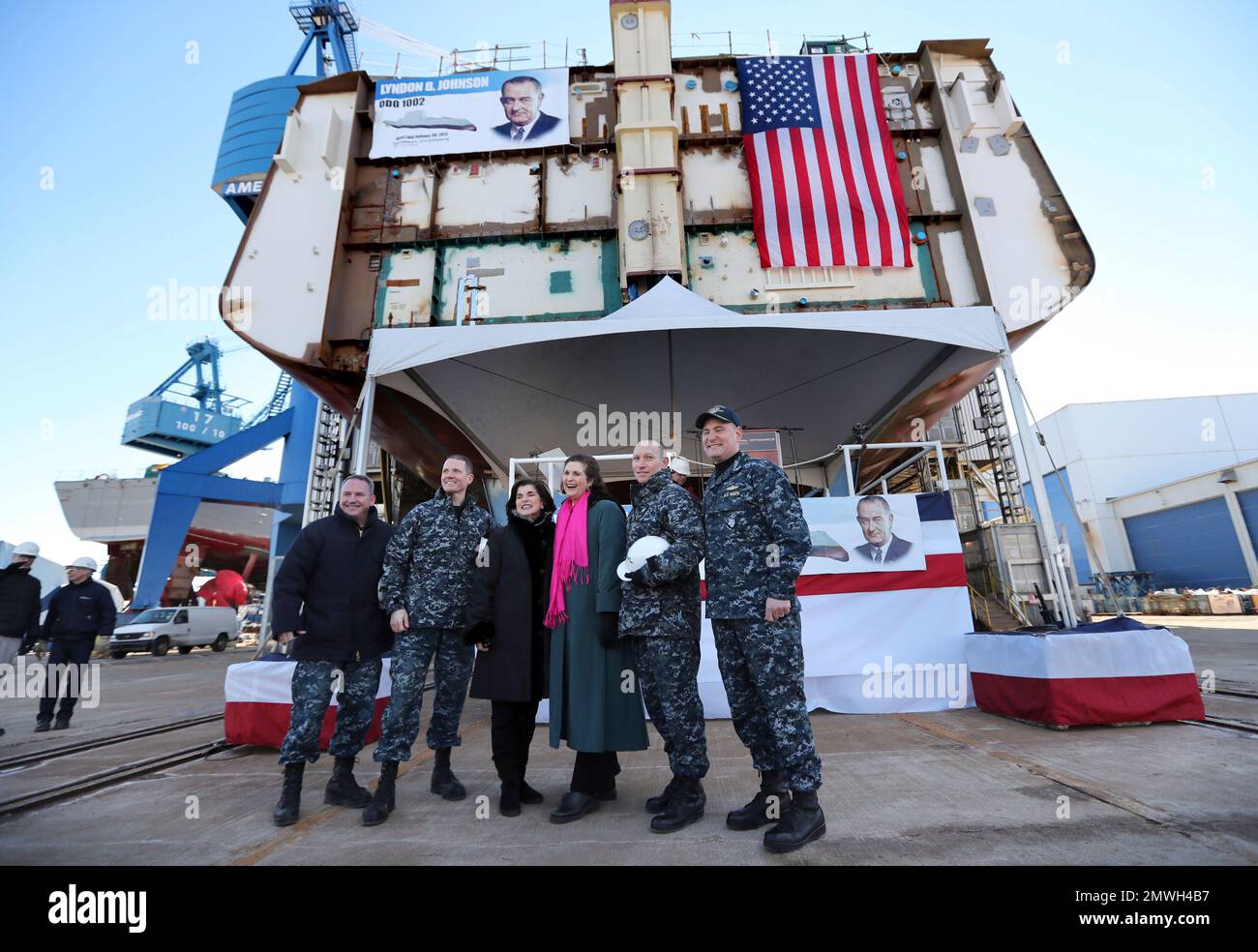Luci Baines Johnson, third from left, and her sister Lynda Johnson Robb ...
