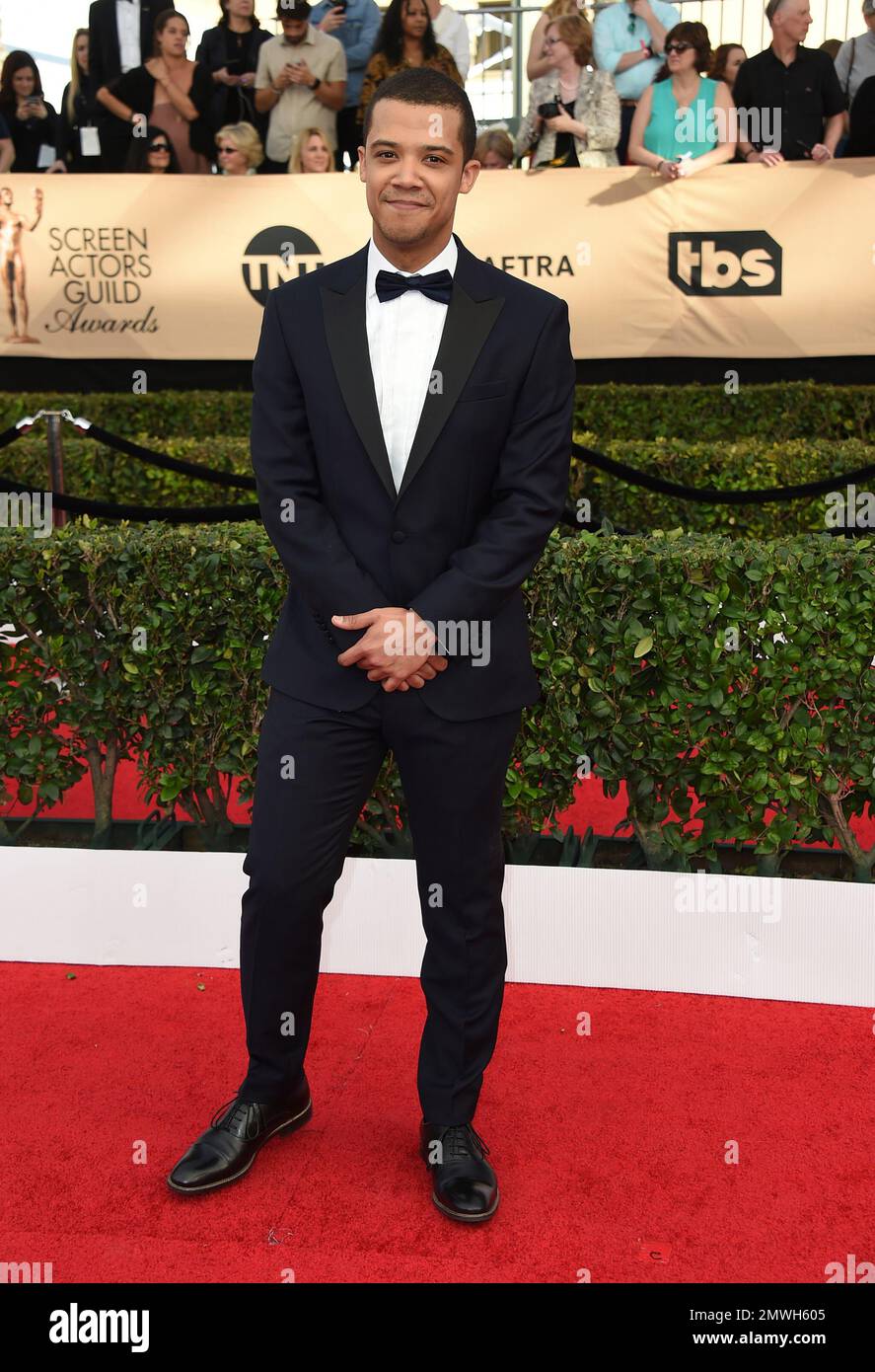 Jacob Anderson arrives at the 23rd annual Screen Actors Guild Awards at ...