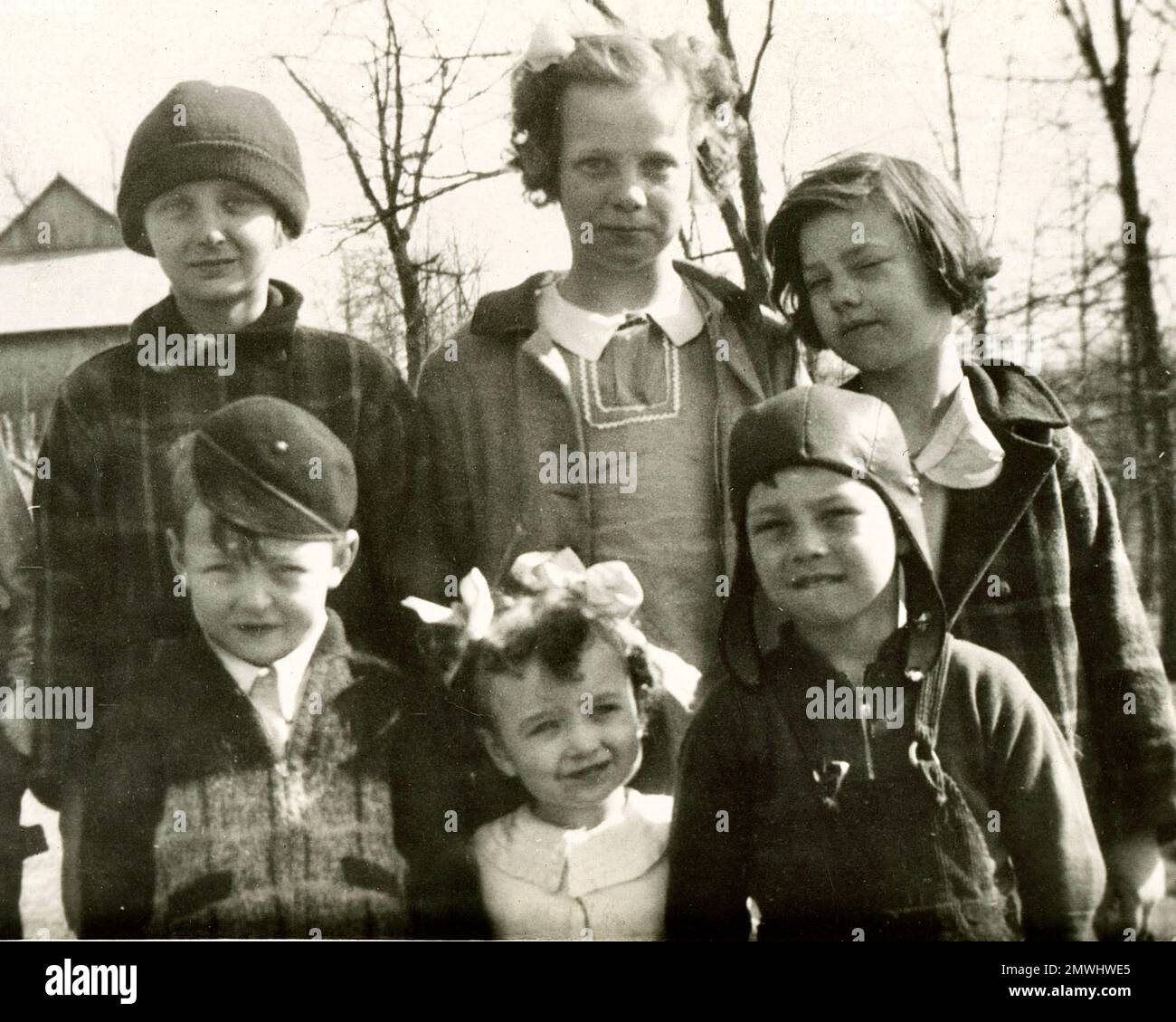 1930s kids hi-res stock photography and images - Alamy