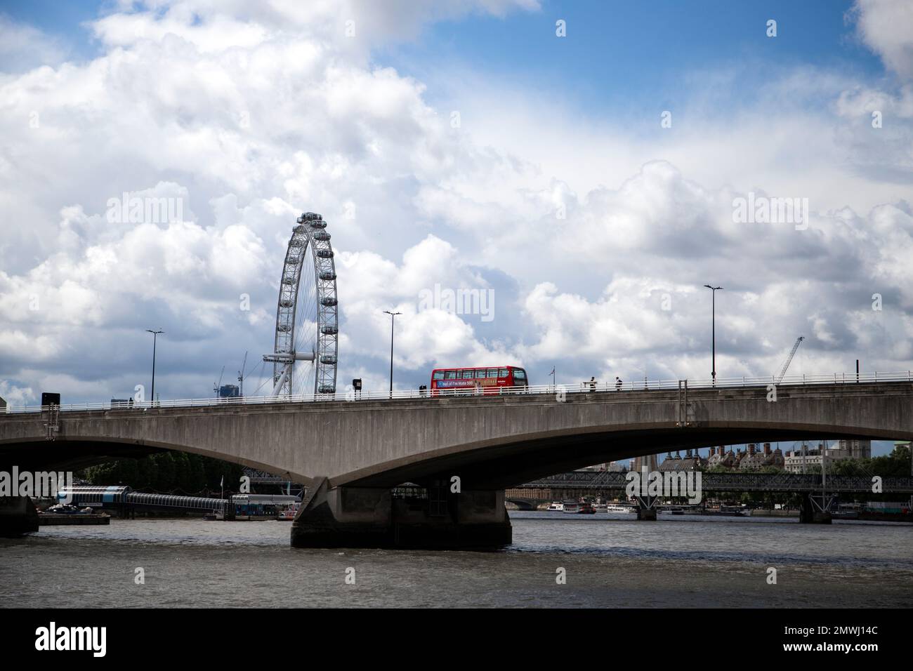 Driving london eye hi-res stock photography and images - Alamy