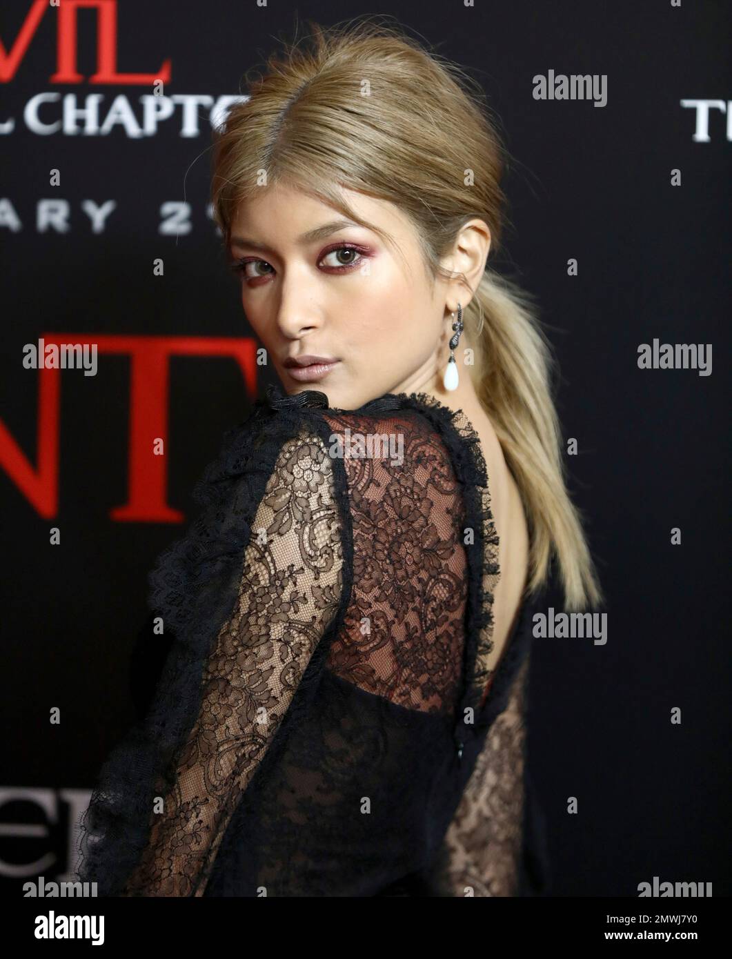 Rola arrives at the world premiere of "Resident Evil: The Final Chapter ...