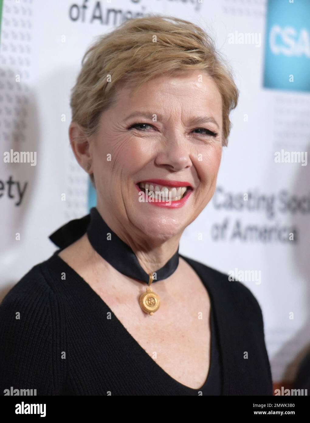 Annette Bening arrives at the 32nd annual Artios Awards at the Beverly ...