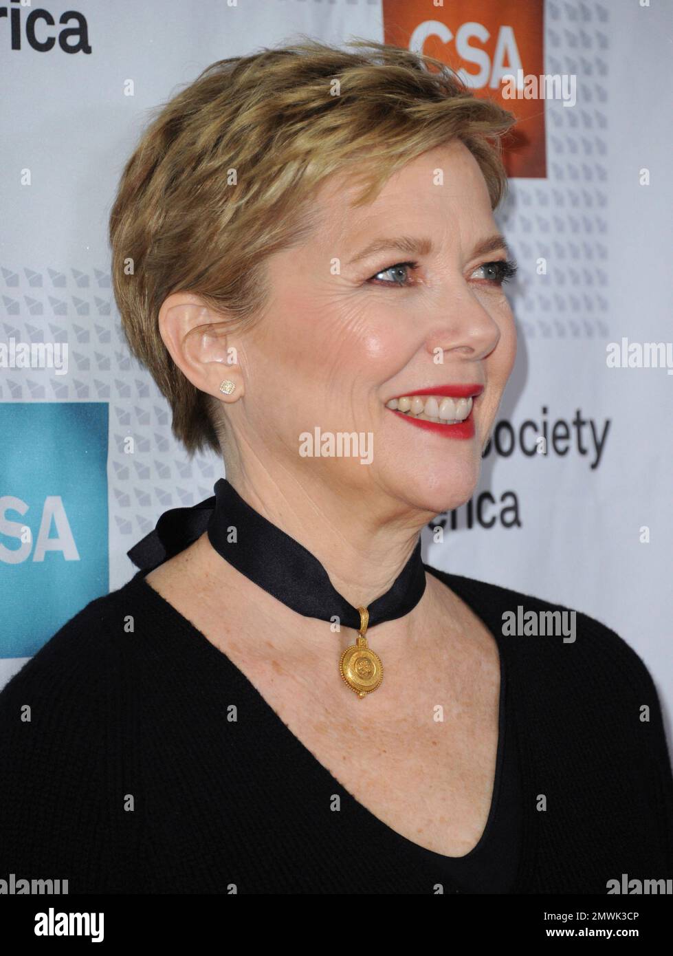 Annette Bening arrives at the 32nd annual Artios Awards at the Beverly ...