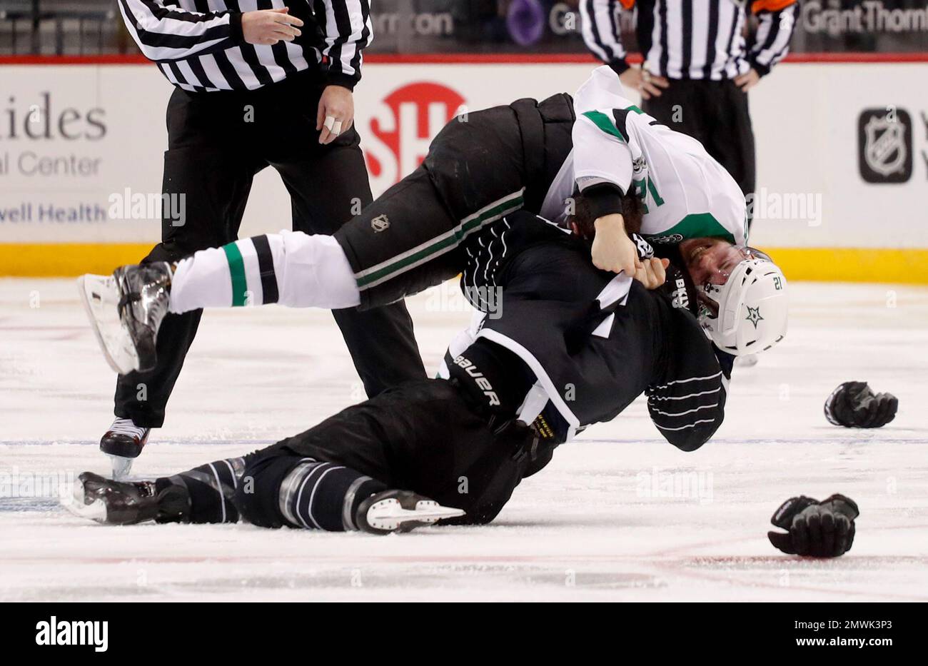 Dallas Stars center Radek Faksa, top, fights with New York Islanders ...