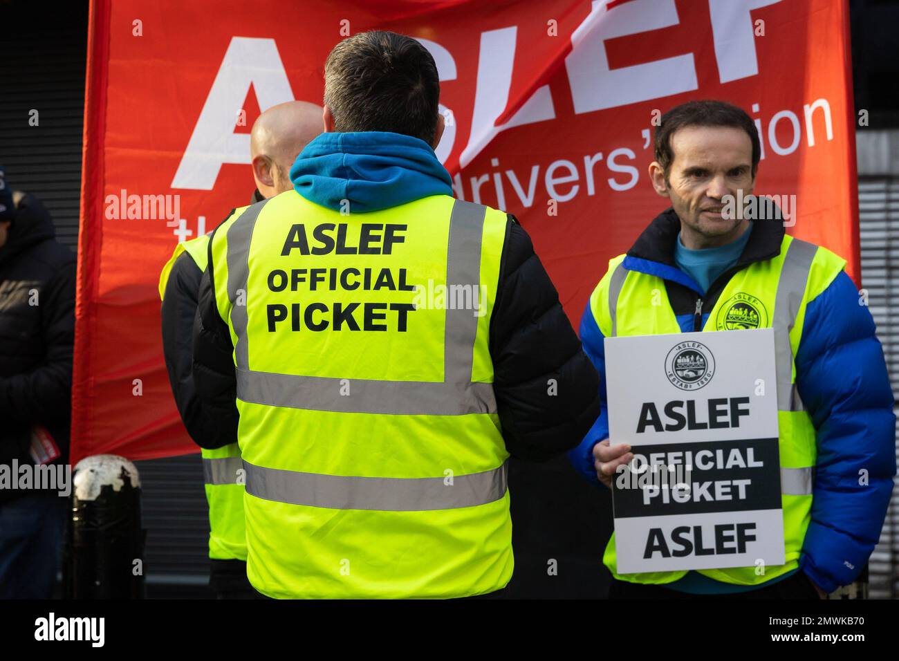 Train strike picket london hi-res stock photography and images - Alamy