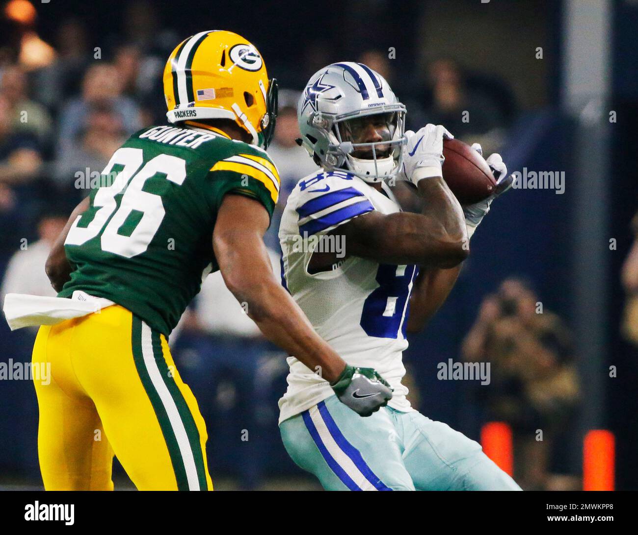 Dallas Cowboys' Dez Bryant catches a pass during the first half of an ...