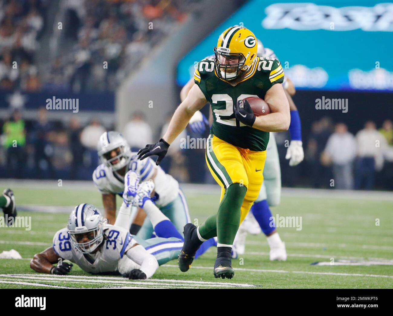 Green Bay Packers' Aaron Ripkowski runs during the first half of an NFL ...