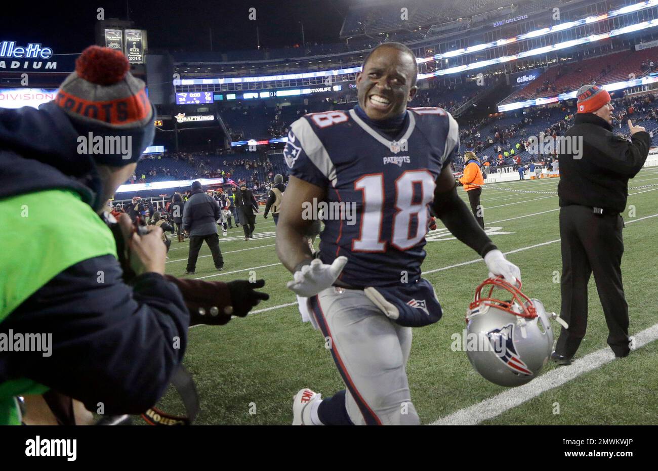 New England Patriots wide receiver Matthew Slater (18) leaves the field ...