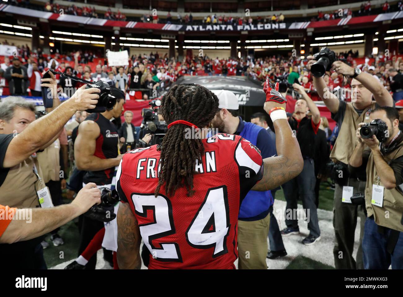 Atlanta Falcons running back Devonta Freeman (24) walks off the field ...
