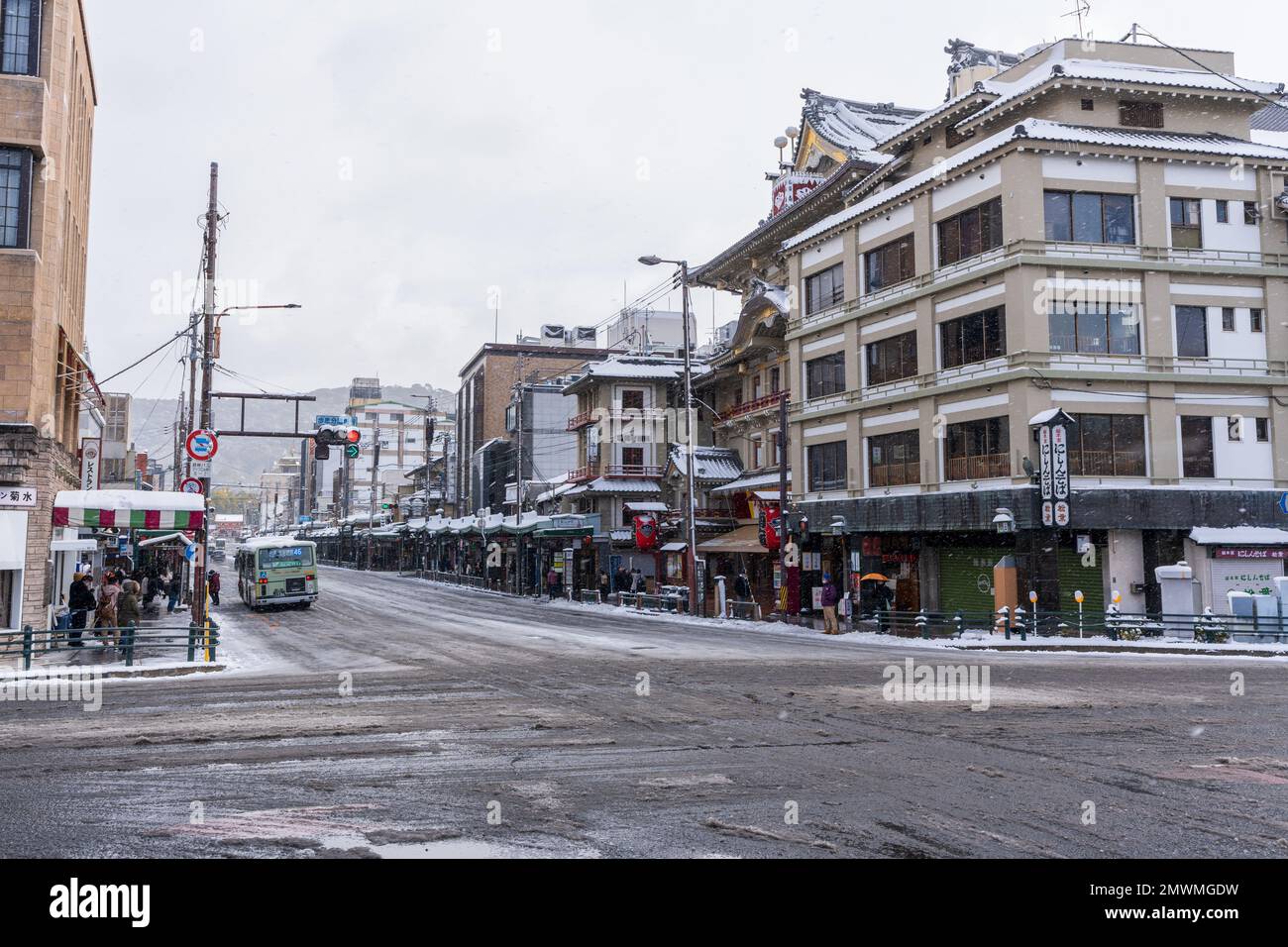 Japan winter snow building hi-res stock photography and images - Alamy