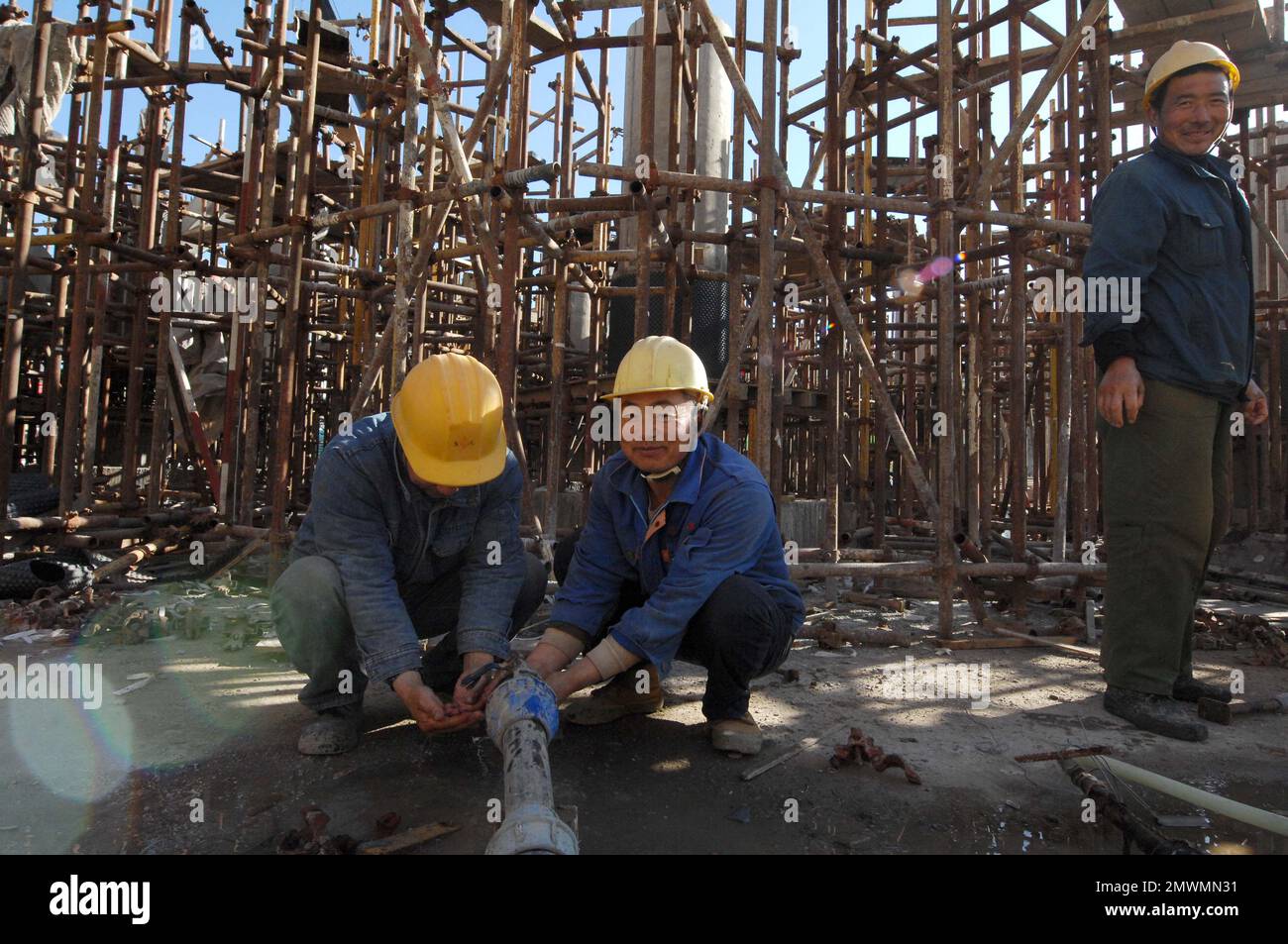 Workers at the Grand Mosque of Algiers under construction in the ...