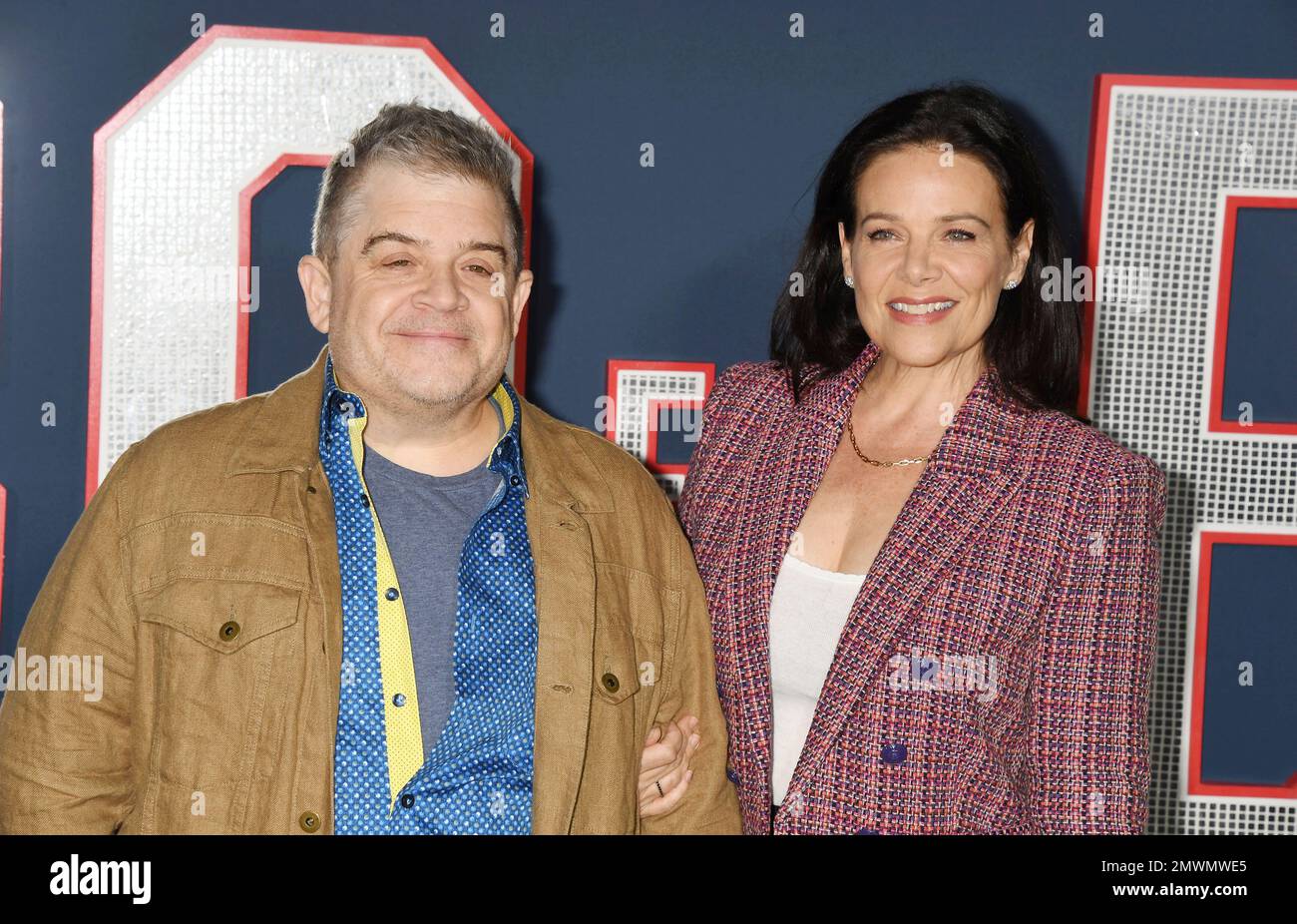 LOS ANGELES, CALIFORNIA - JANUARY 31: (L-R) Patton Oswalt and Meredith ...