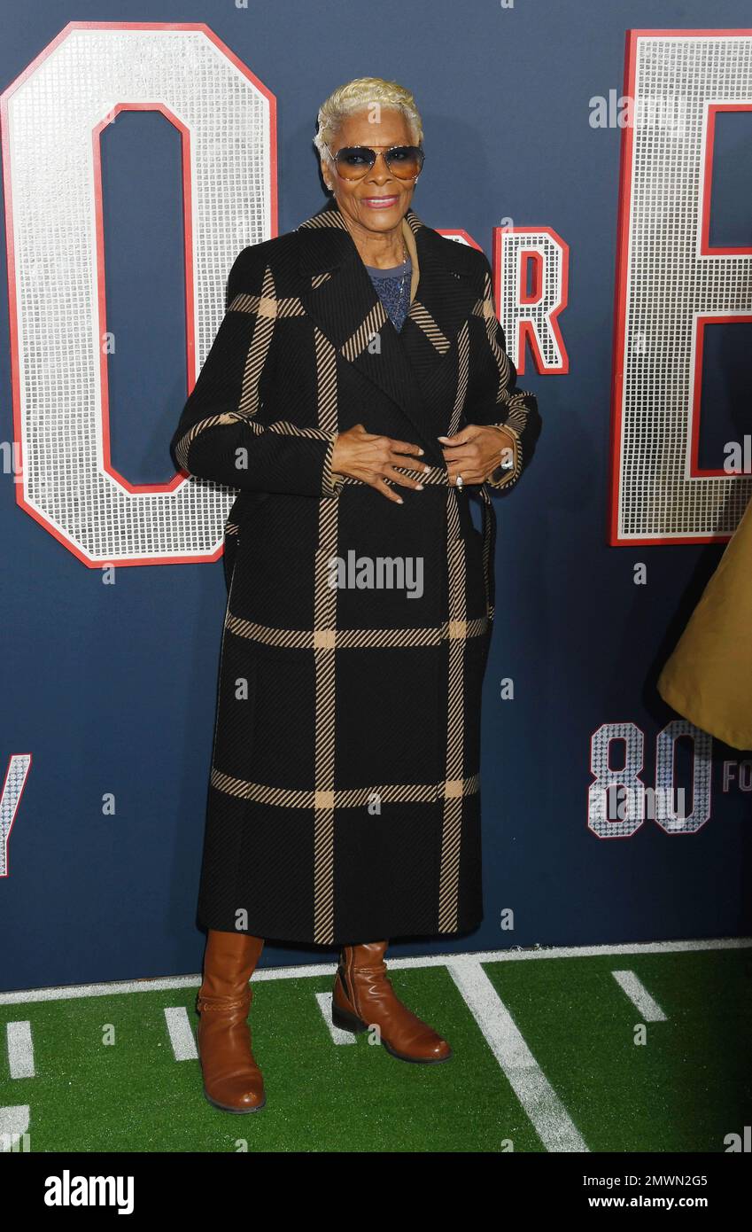 LOS ANGELES, CALIFORNIA - JANUARY 31: Dionne Warwick attends the Los ...