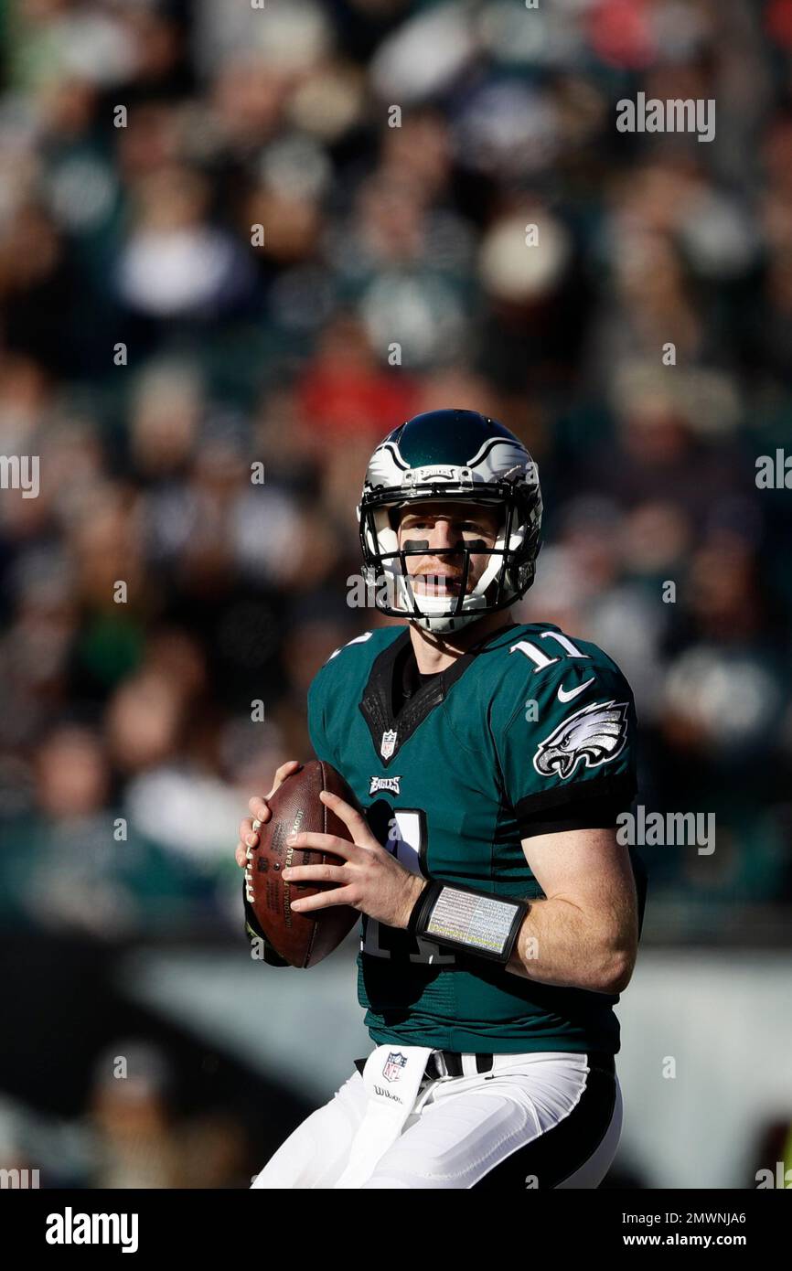 Philadelphia Eagles quarterback Carson Wentz (11) in action during an ...