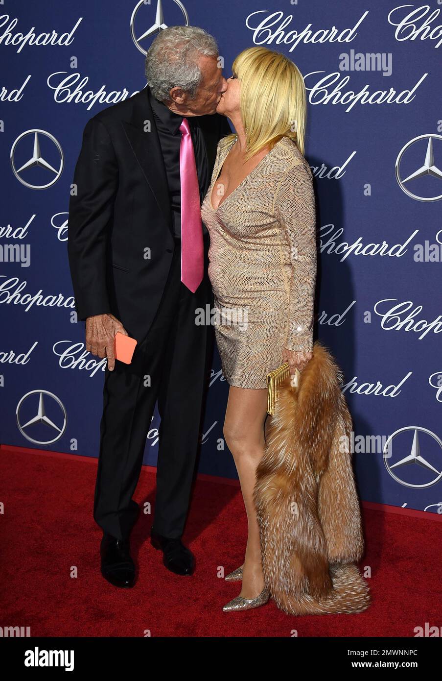 Alan Hamel, left, and Suzanne Somers arrive at the 28th annual Palm ...