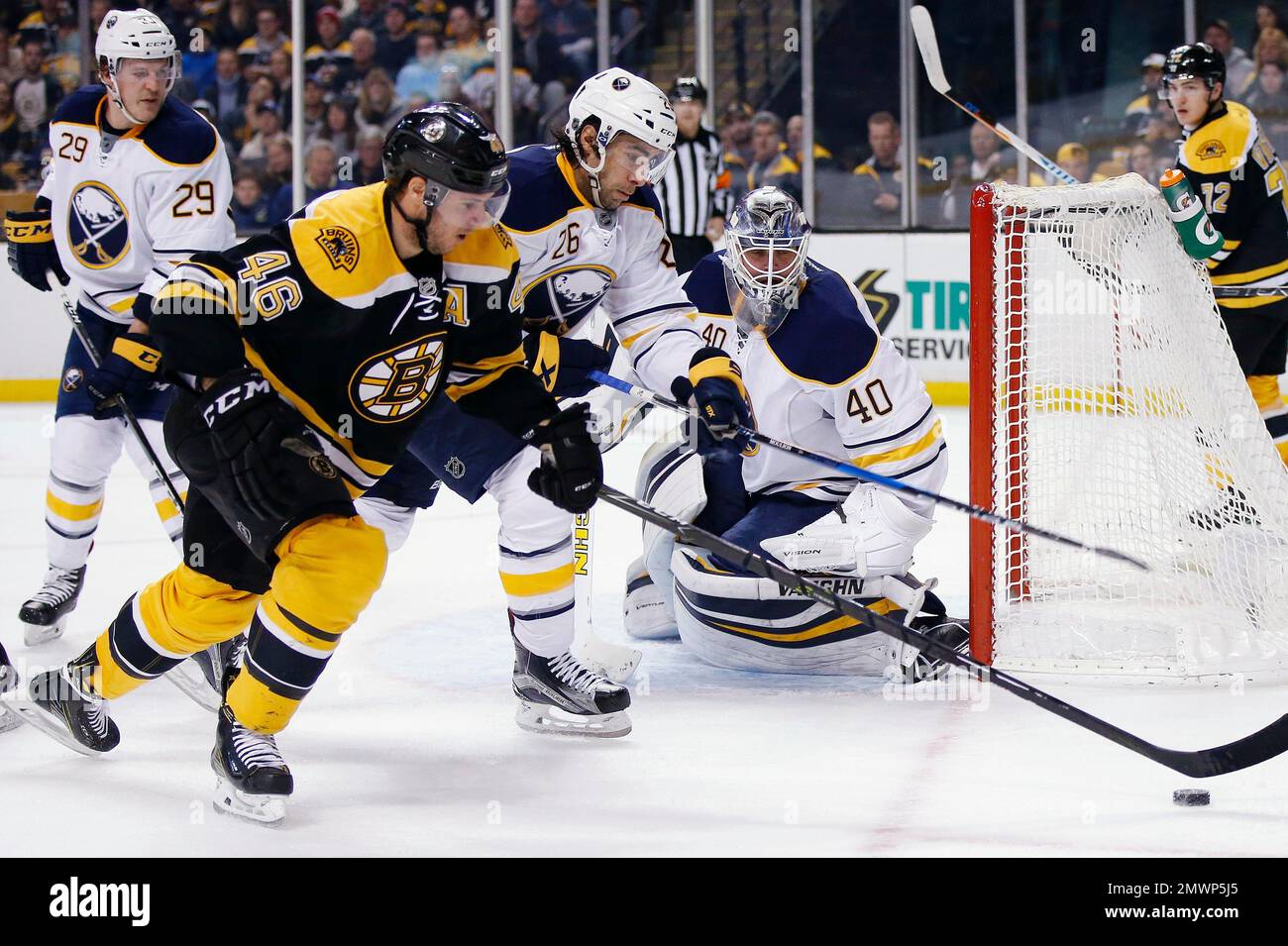 Boston Bruins' David Krejci (46), of the Czech Republic, battles ...