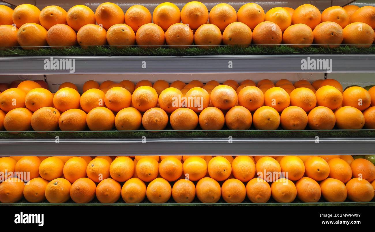 Fresh orange fruit supermarket hi-res stock photography and images - Alamy