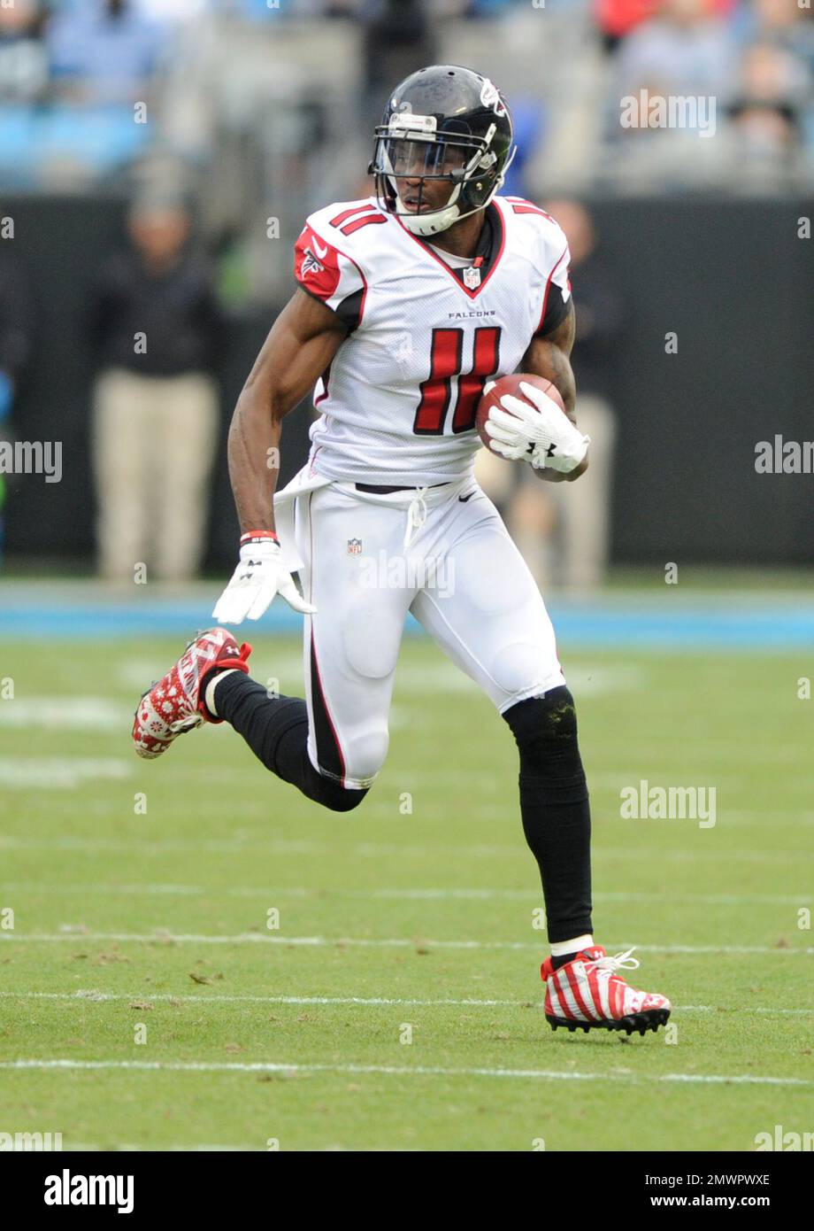 Atlanta Falcons' Julio Jones (11) runs after a catch against the ...