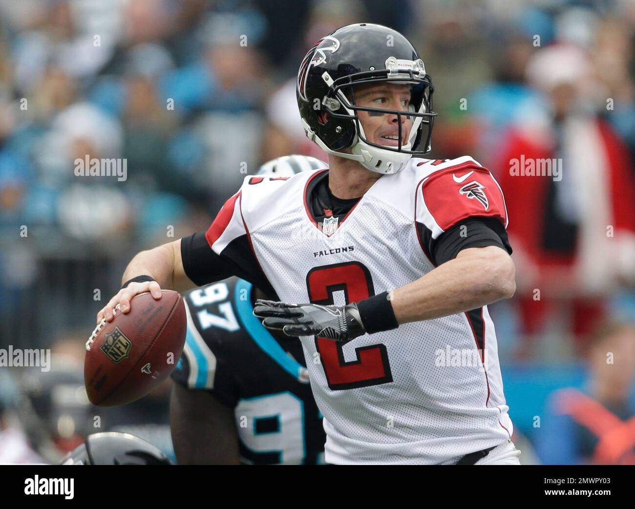 Atlanta Falcons' Matt Ryan (2) looks to pass against the Carolina ...