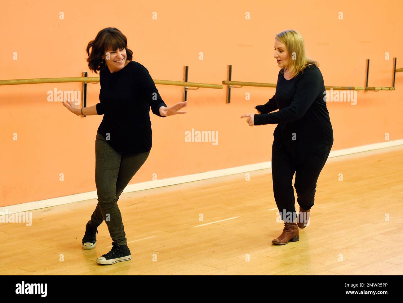 In this Monday, Dec. 19, 2016 photo, Mandy Moore, right, choreographer ...