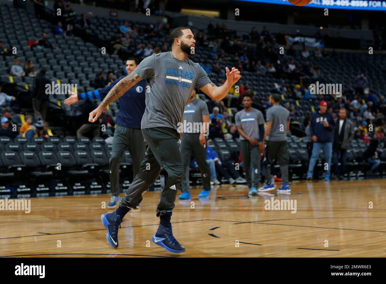 Dallas Mavericks guard Deron Williams (8) in the first half of an NBA ...