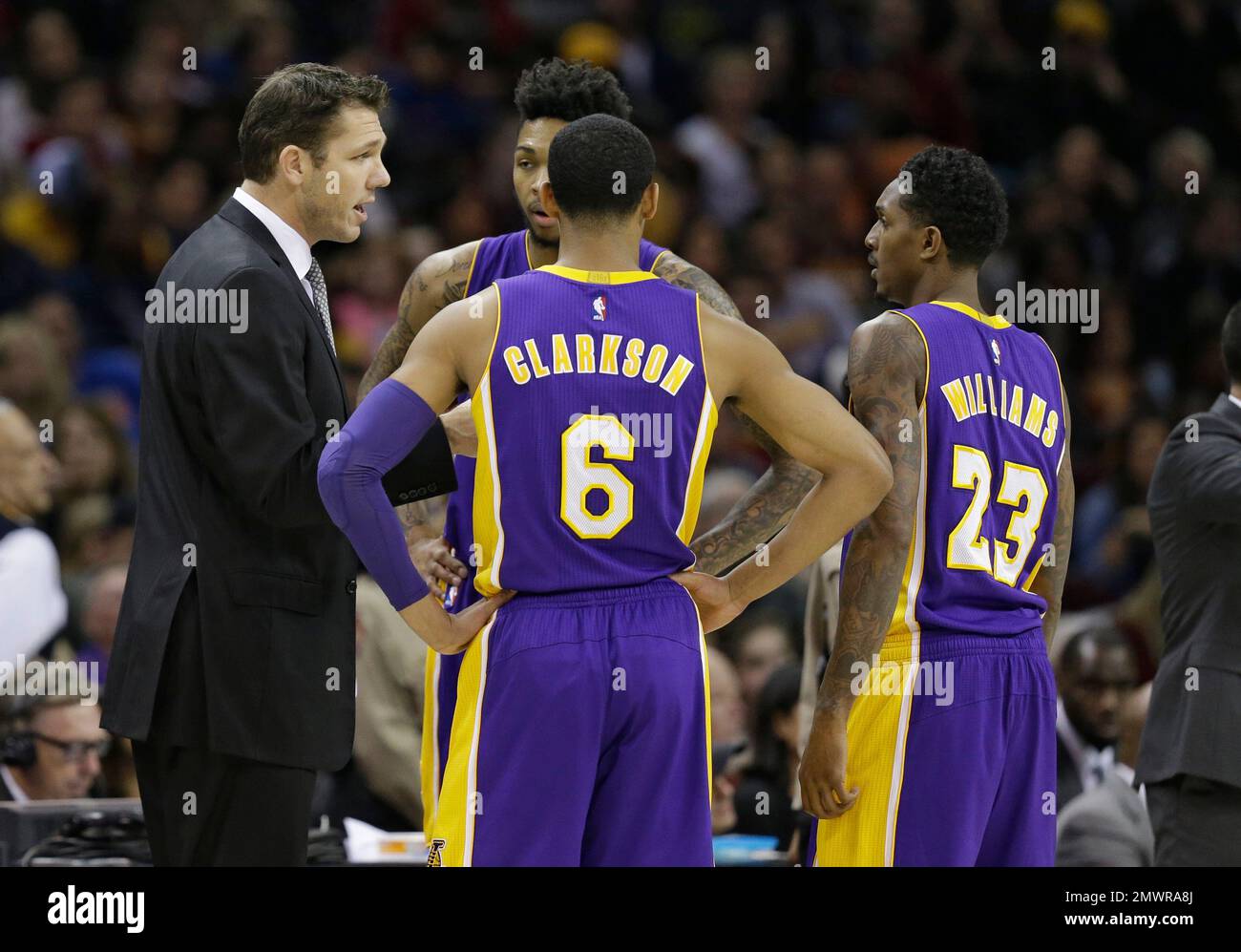 Los Angeles Lakers head coach Luke Walton talks with players during a ...