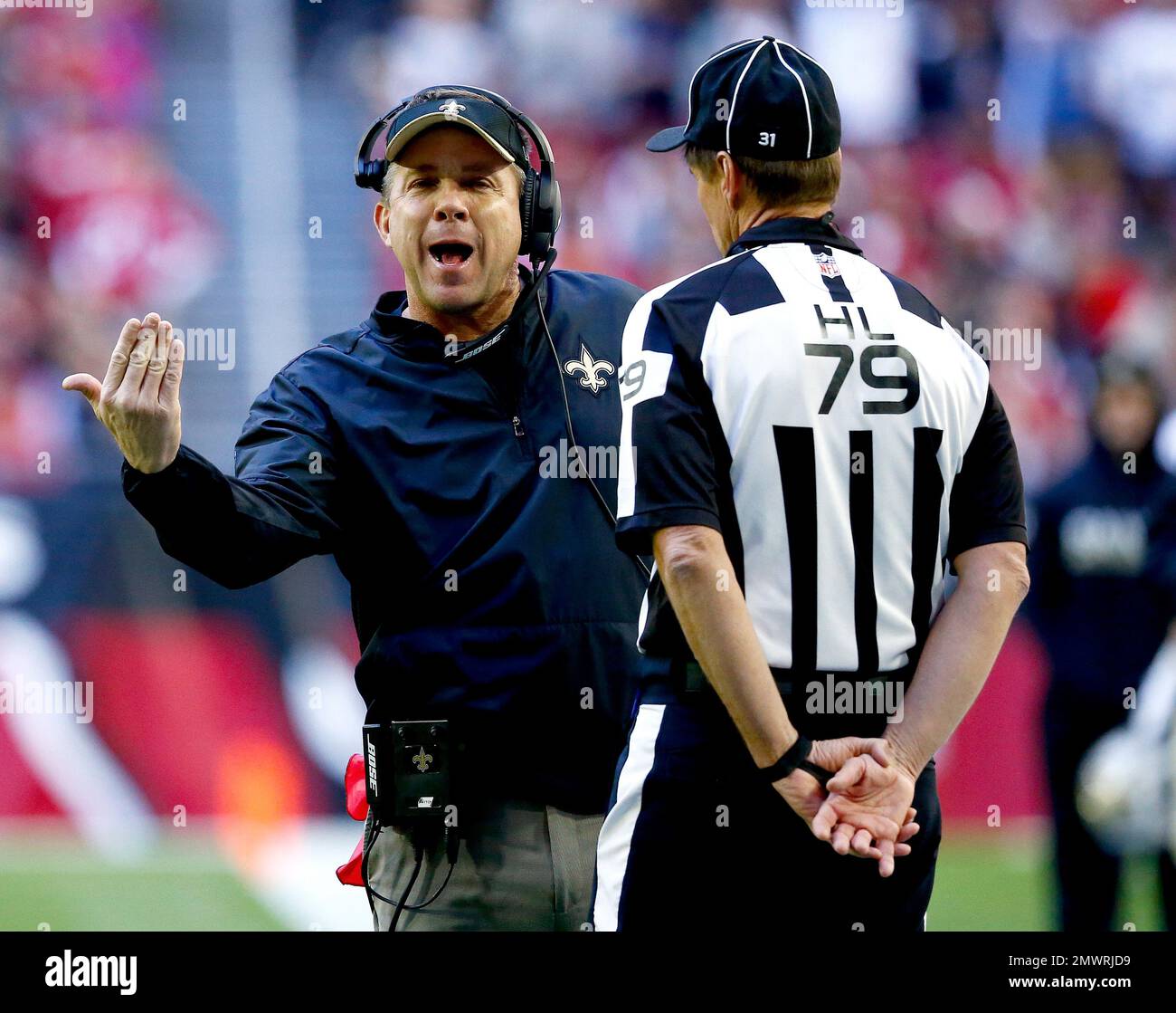 New Orleans Saints head coach Sean Payton argues with head linesman ...