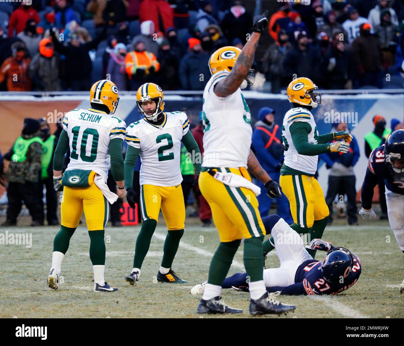 Green Bay Packers kicker Mason Crosby (2) celebrates with teammates ...