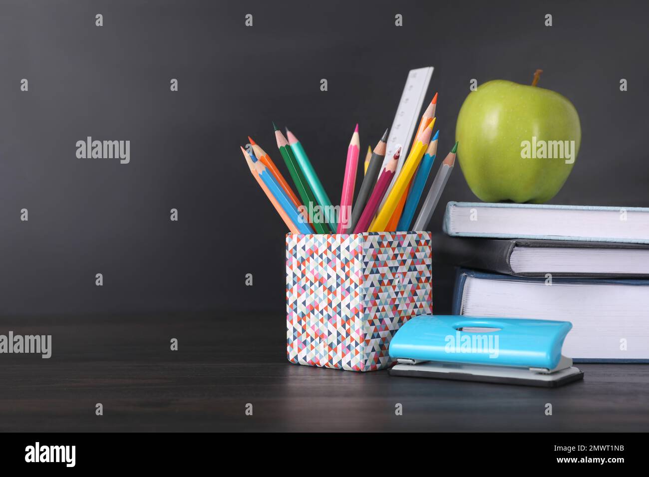 Black student doing research hi-res stock photography and images - Alamy