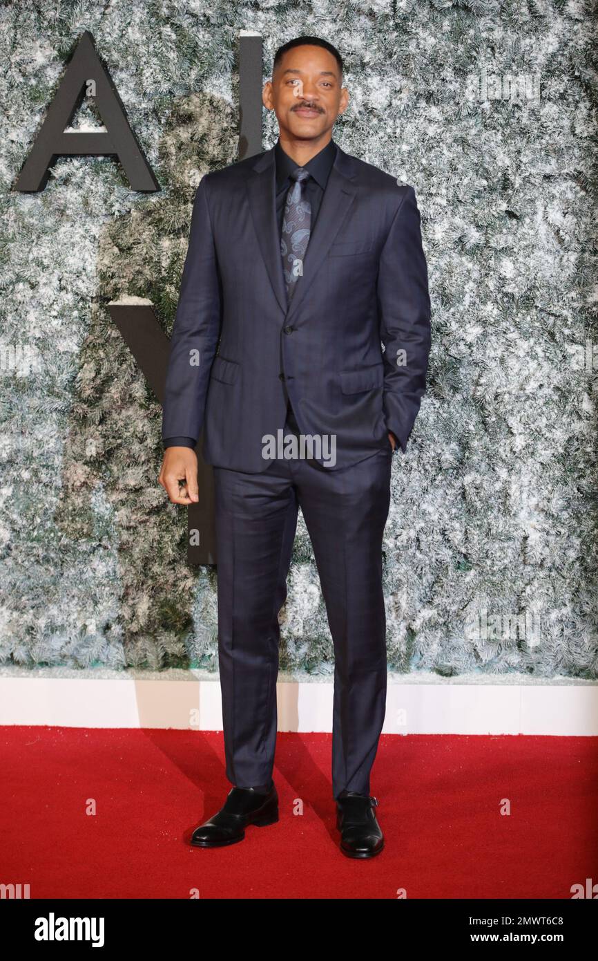 Actor Will Smith poses for photographers upon arrival at the premiere ...